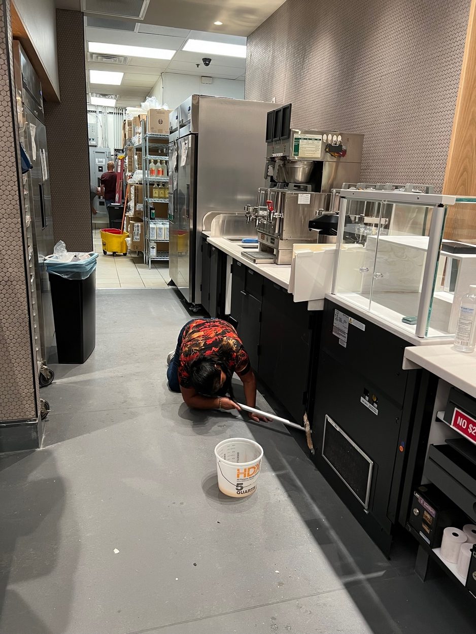 Starbucks Coffee Post Construction Cleaning at Preston Stonebrook ...